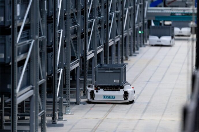 Autonomous Mobile Robots for Warehouses | Exotec
