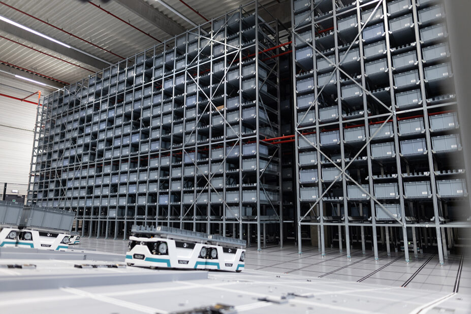 Warehouse Storage Optimization: Strategies & Considerations | Exotec